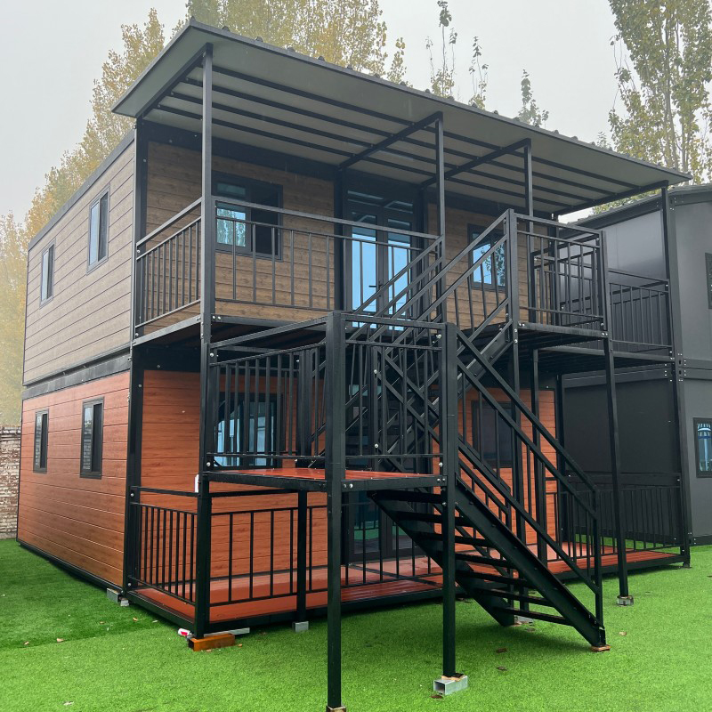 Double Flat Roof Expandable House External Staircase Terrace