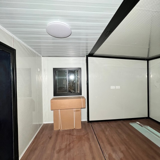 20ft Expandable House Blue Wall Panel Entrance Porch On The Wing