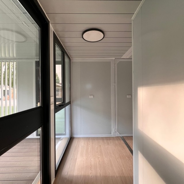 Modular Flat-Top Folding Home Featuring One-Side Outdoor Terrace