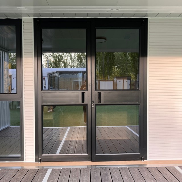 Modular Flat-Top Folding Home Featuring One-Side Outdoor Terrace