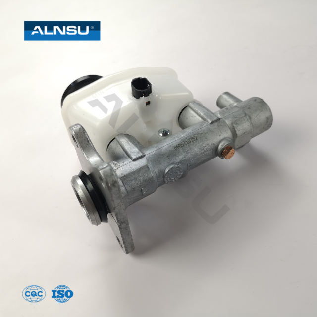 Good price brake master cylinder for Toyota Land Cruiser FZJ71 HZJ7 ...