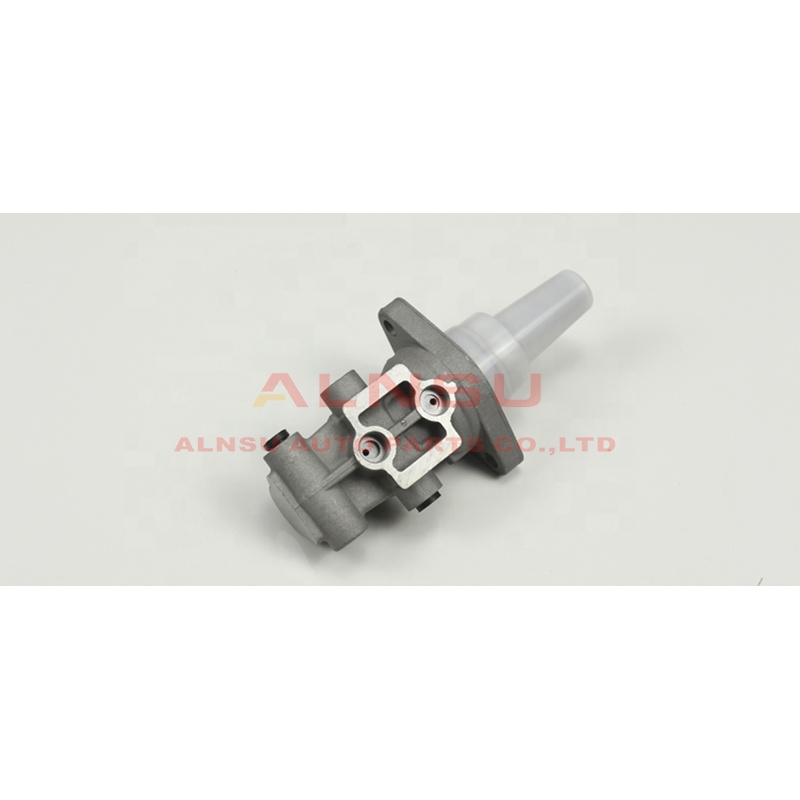 Brake master cylinder For TOYOTA Hiace KDH213 TRH2O3 47207-26030 47207 ...