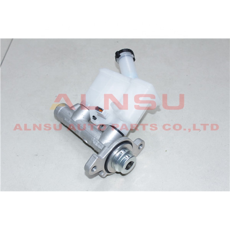 Brake master cylinder for D6010-1HM0A N17 K13 MT