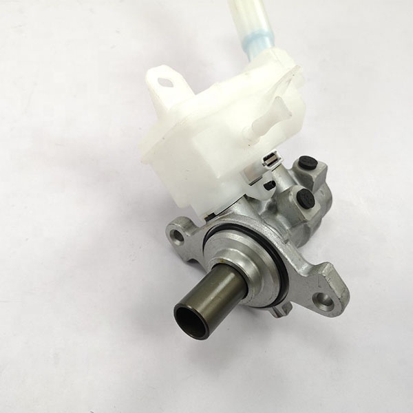 Cilindro maestro de freno para C12 B17 HR16 D6010-3DF3A D6010-EM31A
