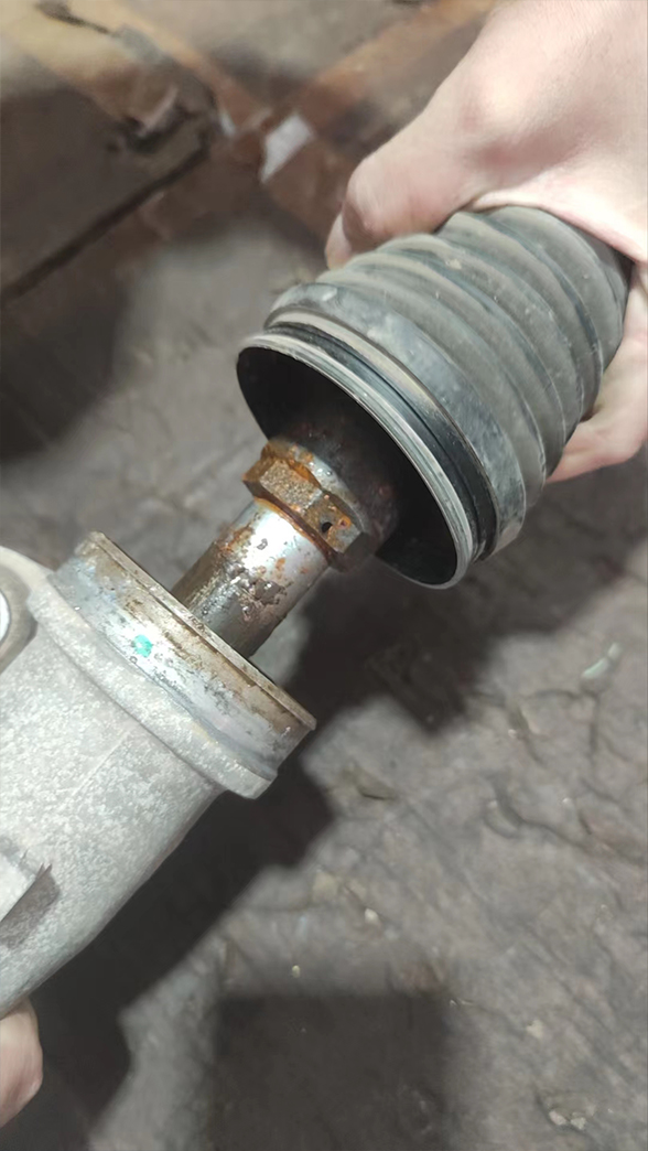 What Causes Steering Rack Damage？