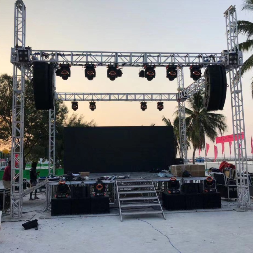 Beach truss setup