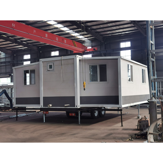 Prefabricated Expandable Container House with Trailer | Mobile Homes