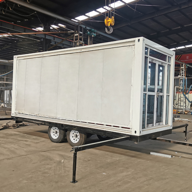 Prefabricated Expandable Container House With Trailer