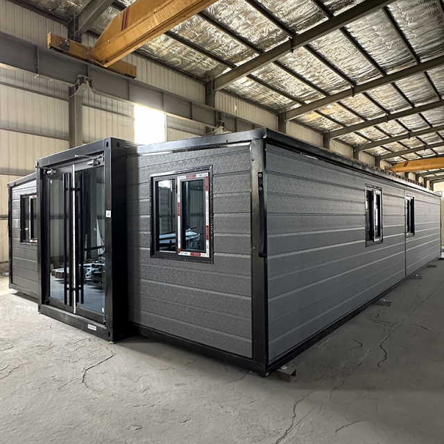 8 Bedroom 40Ft Expandable Container House Can Be Used As Employee Dormitory