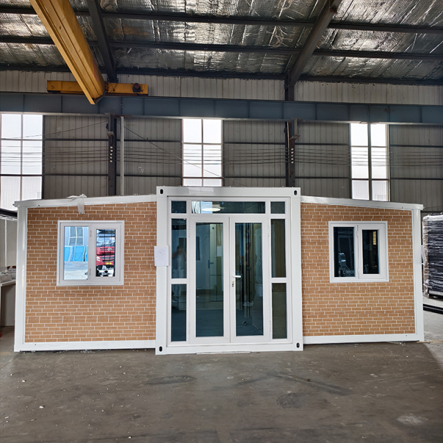 Yellow Brick Wall Decoration Expandable Container House