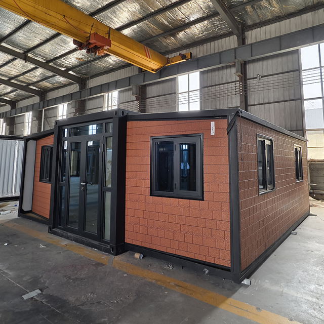 Red Brick Wall Decoration Expandable Container House