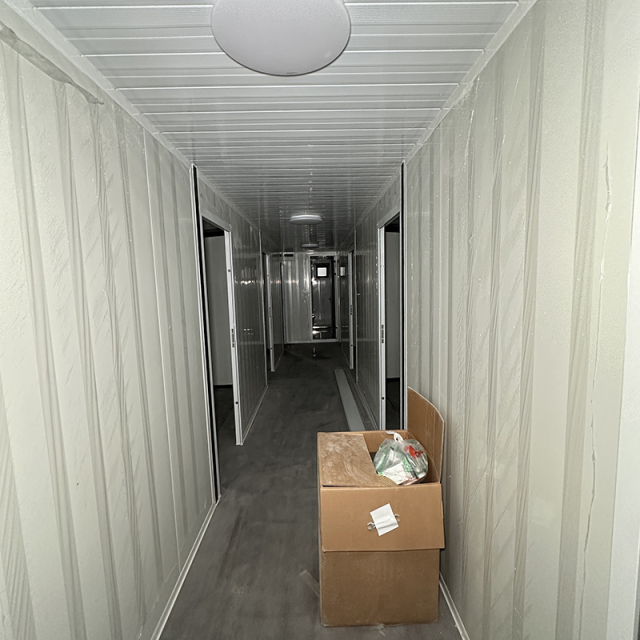 8 Bedroom 40Ft Expandable Container House Can Be Used As Employee Dormitory