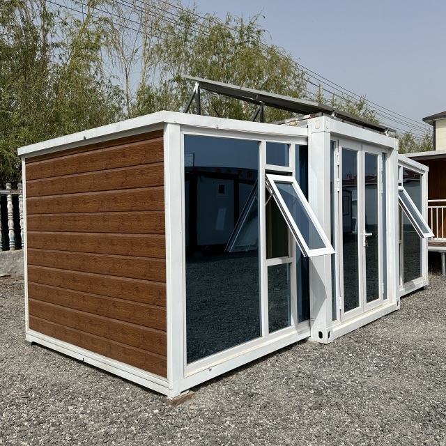 Solar Panel Expandable House