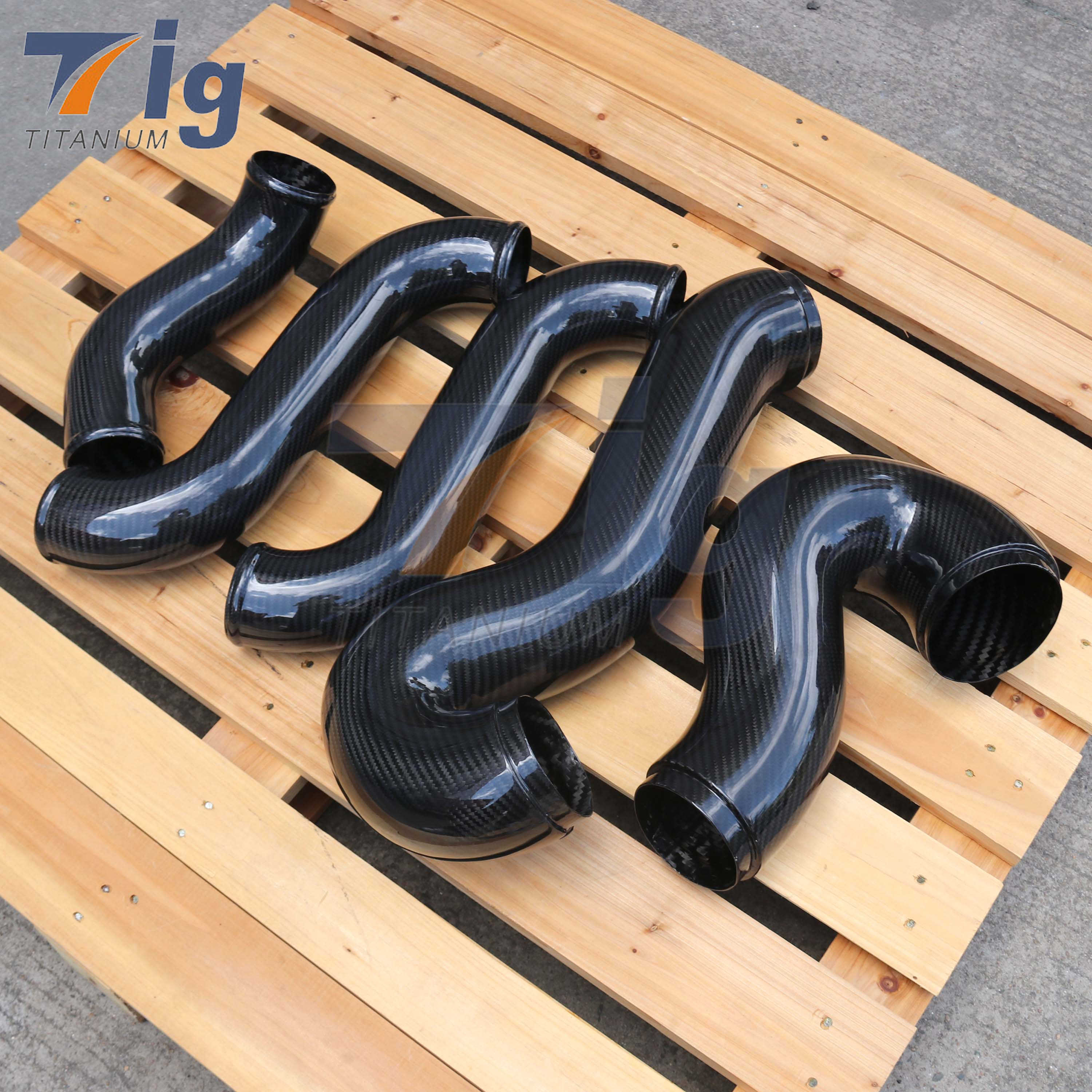 Custom air intakes in carbon For Bmw x3m X5m f80 f90 g80 b58 carbon intakes