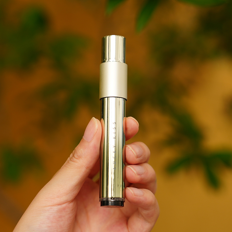 LUCKY KISS Female Vape LK600 – Premium Disposable Vape Pen for Women