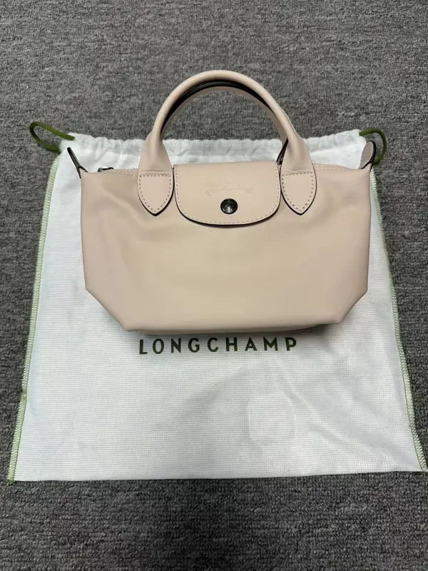 LONGCHAMP