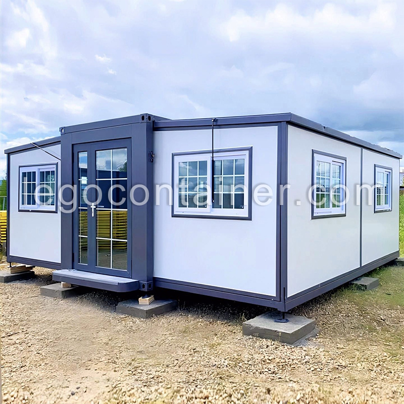 Expanding container house