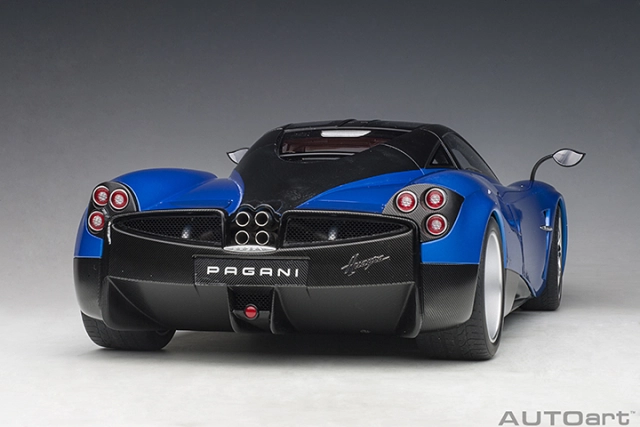 1/12 PAGANI HUAYRA (METALLIC BLUE/SILVER WHEELS)