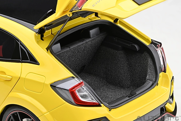 73225 1/18 HONDA CIVIC TYPE R (FK8) LIMITED EDITION (SUNLIGHT YELLOW)