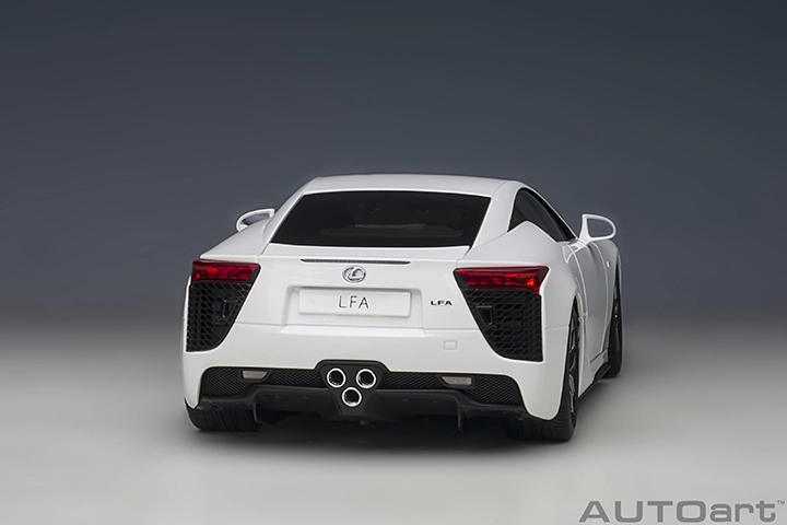 78850 1/18 LEXUS LFA (WHITEST WHITE)