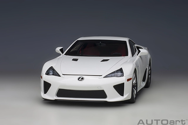 78850 1/18 LEXUS LFA (WHITEST WHITE)