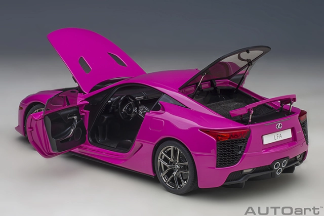78859 1/18 LEXUS LFA (PASSIONATE PINK)