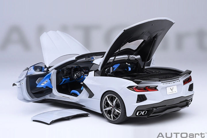 71284 1/18 CHEVROLET CORVETTE C8 STINGRAY Z51 (CERAMIC MATRIX GREY ...