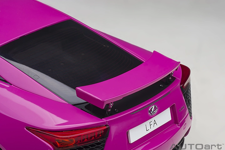 78859 1/18 LEXUS LFA (PASSIONATE PINK)