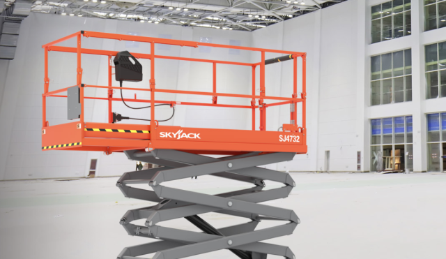 Skyjack SJ4726/32 Dc electric shear fork aerial work platform