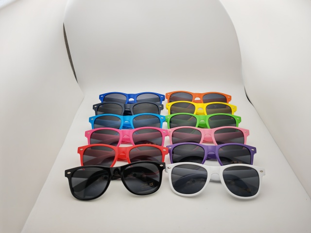 Retro Unisex Adult Sunglasses UV Protected W/ Plastic Frame