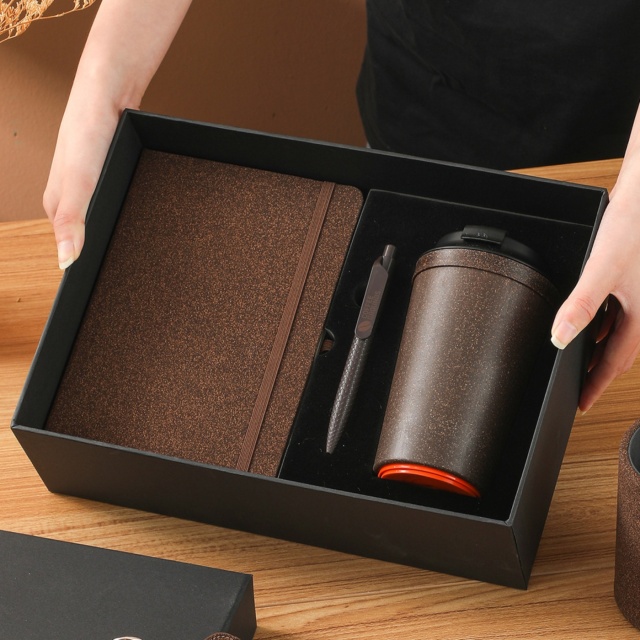 Coffee Grounds Corporate Gift Set Journal Mug Pen Kit