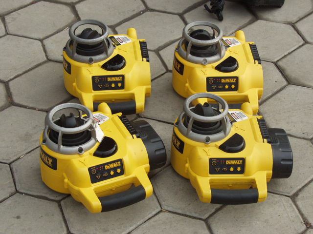 GENUINE DeWalt DW077kd self-levelling heady duty DW077 ROTARY LASER ...