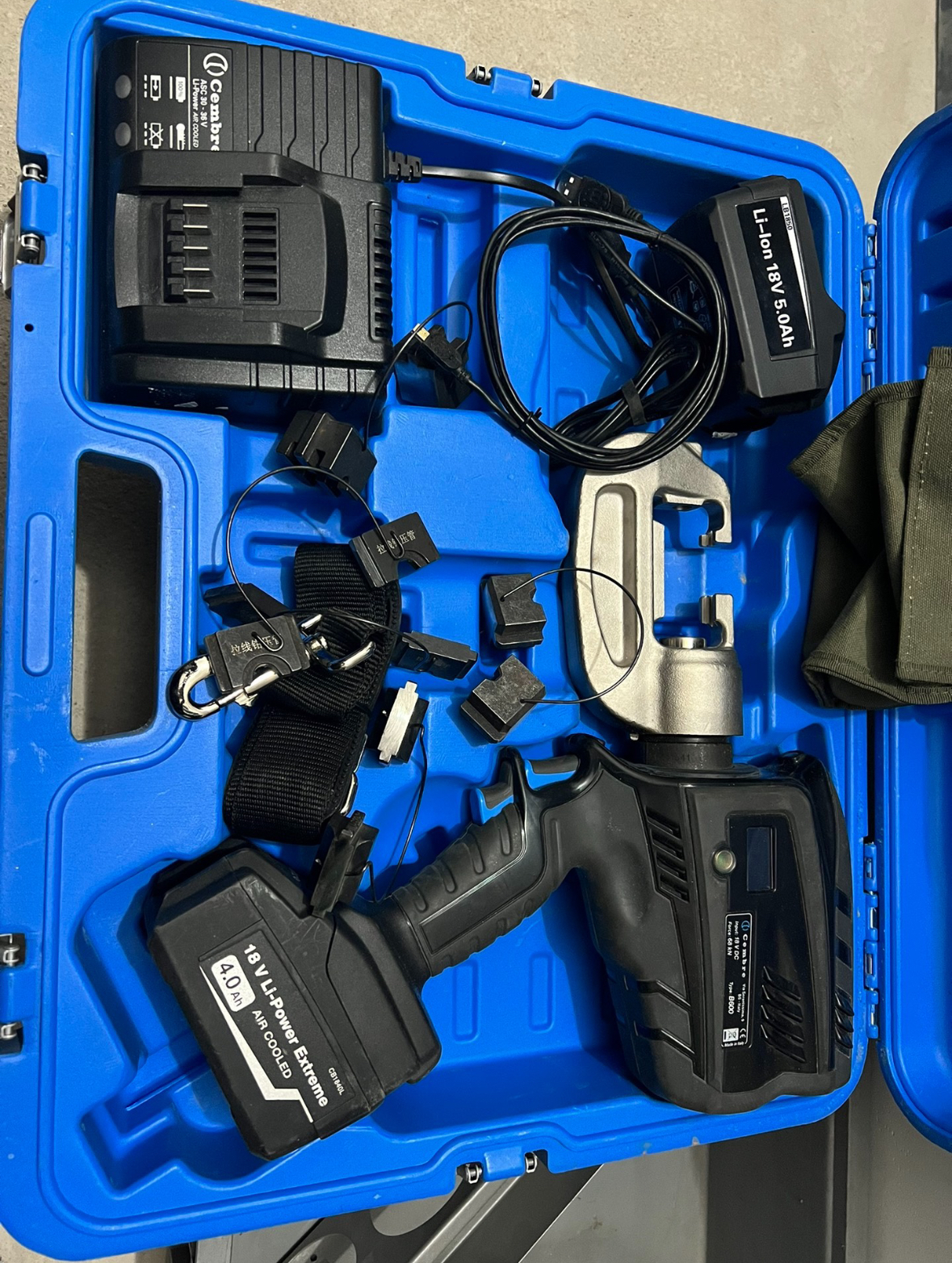 CEMBRE B600 BATTERY-POWERED HYDRAULIC CRIMPING TOOL SET