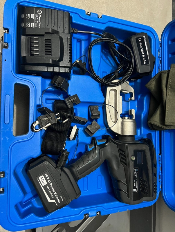 CEMBRE B600 BATTERY-POWERED HYDRAULIC CRIMPING TOOL SET