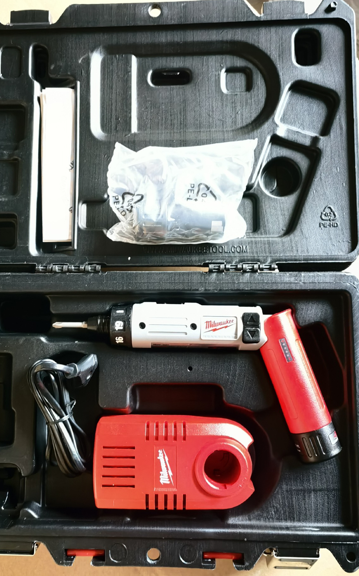 Genuine Milwaukee M4 BATTERY DRILL 4V MILWAUKEE V4IS LI-ION KIT