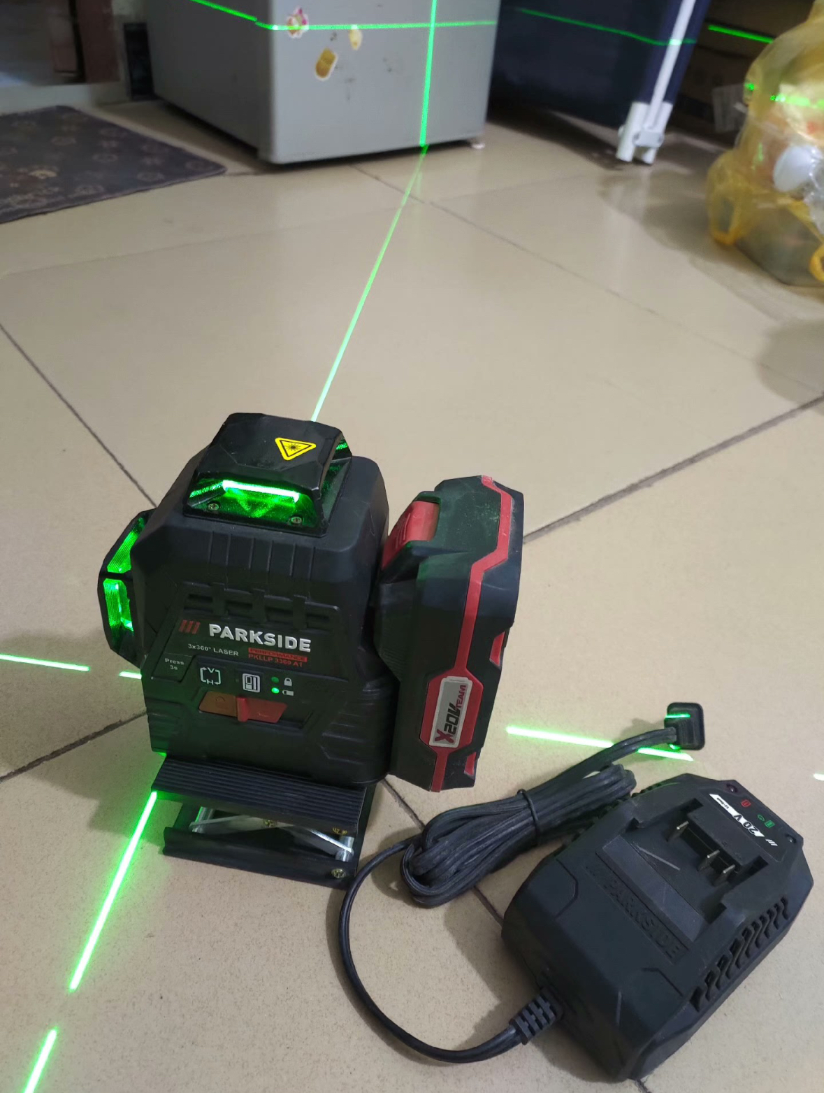 GENUINE PARKSIDE HG10234 Cordless Cross Line Laser