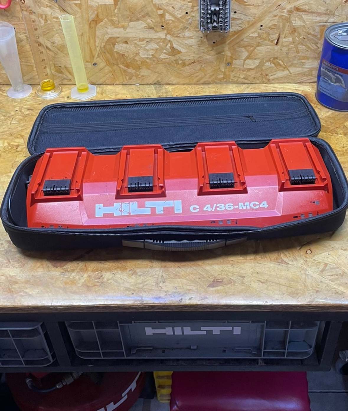 Hilti C4/36-MC4 Multi-bay charger 240V