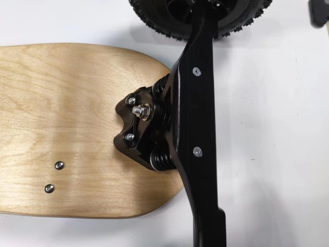 K10001 MOUNTAIN BOARD