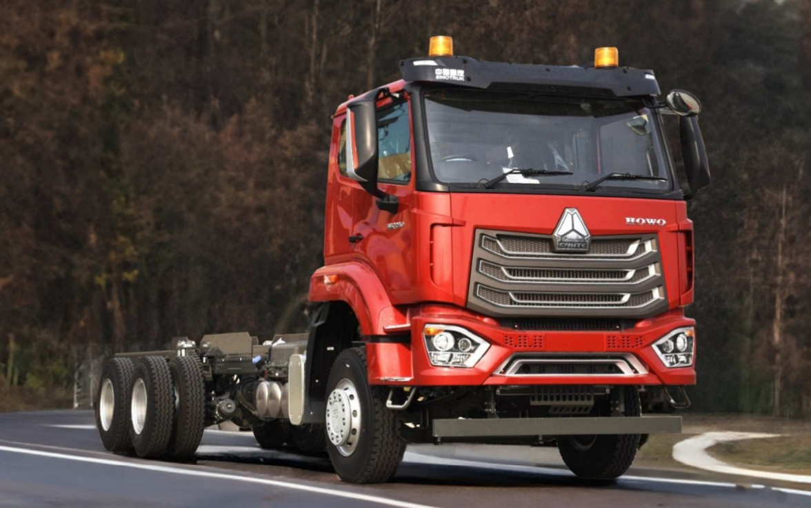 SINOTRUK HOWO NX 6x4 Cargo Truck Chassis
