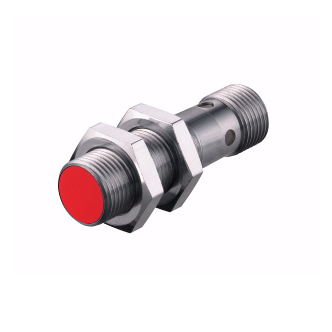 German Leuze inductive proximity switch model ISS 212 MM/4NO-4E0-S12