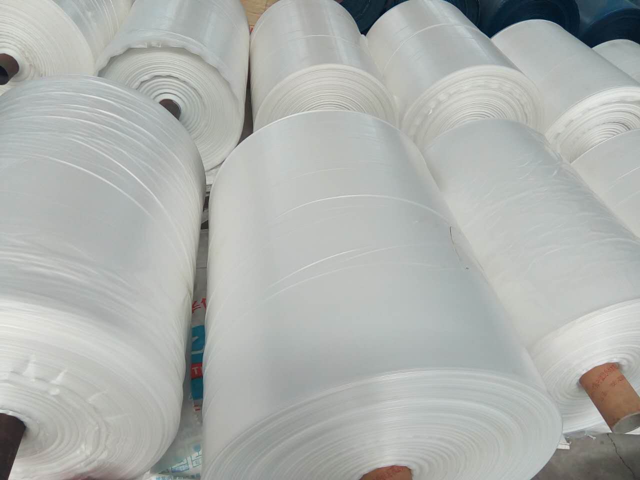 EVA roll film, low melting point EVA bag, with or without pre-cut line EVA bag, used in rubber ...