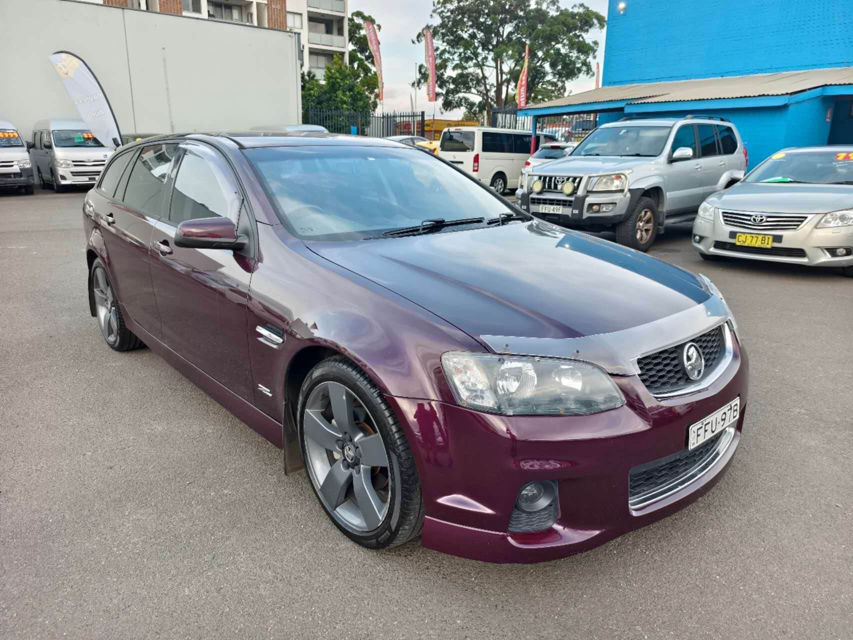 2012 HOLDEN COMMODORE SV6 Z-SERIES, low kilometers, well maintaind, $ 14999