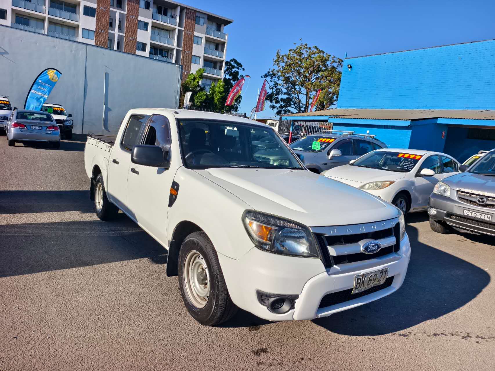 2010 FORD RANGER XL , auto, very low kilometers, $ 11999 Ready for work.