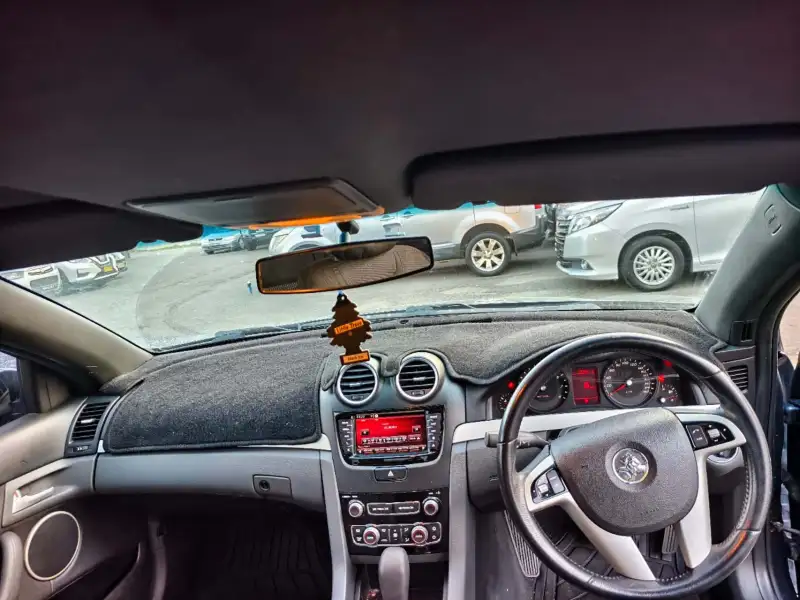 2011 HOLDEN COMMODORE SV6, auto, $ 2999 Cheap 1st car.