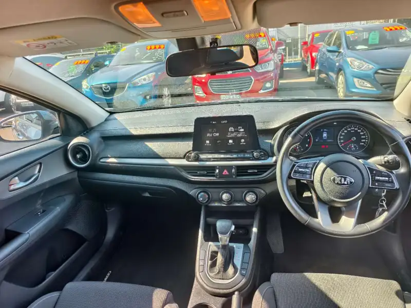 2019 KIA CERATO S SAFETY PACK, auto, low kilometers, $ 15999 Great 1st car.