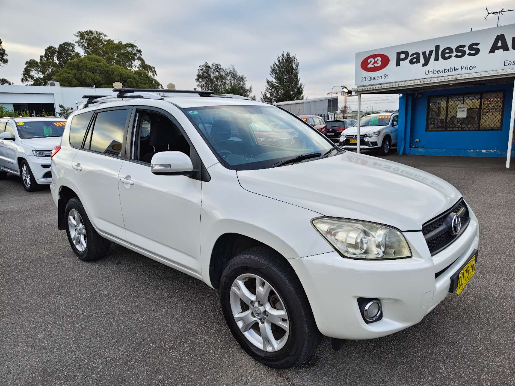 2011 TOYOTA RAV4 ALTITUDE , manual, very low kilometers, $ 10999 Great car.