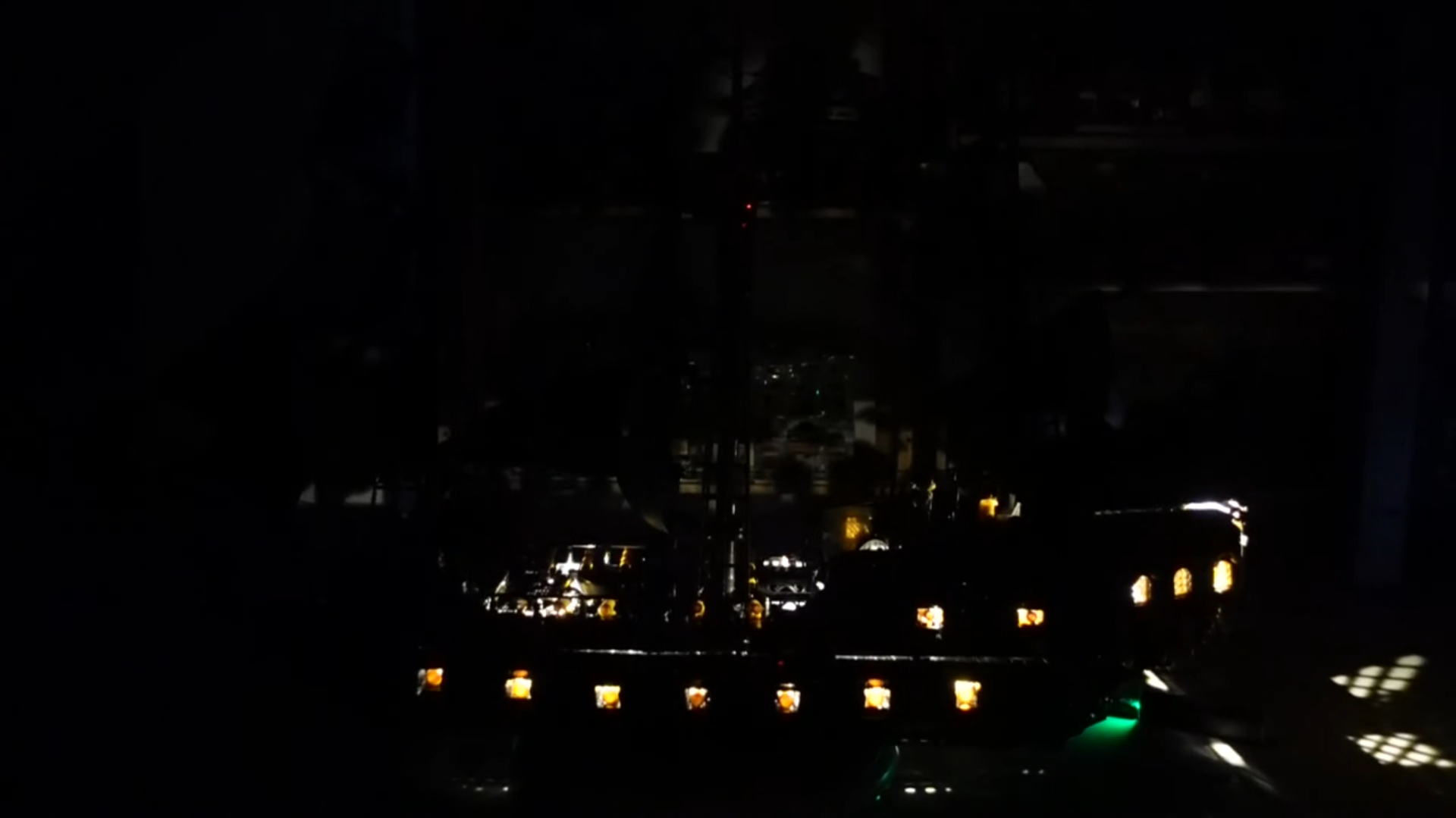 Reobrix 66036 Black Pearl Pirate Ship Model: A Perfect Recreation of ...