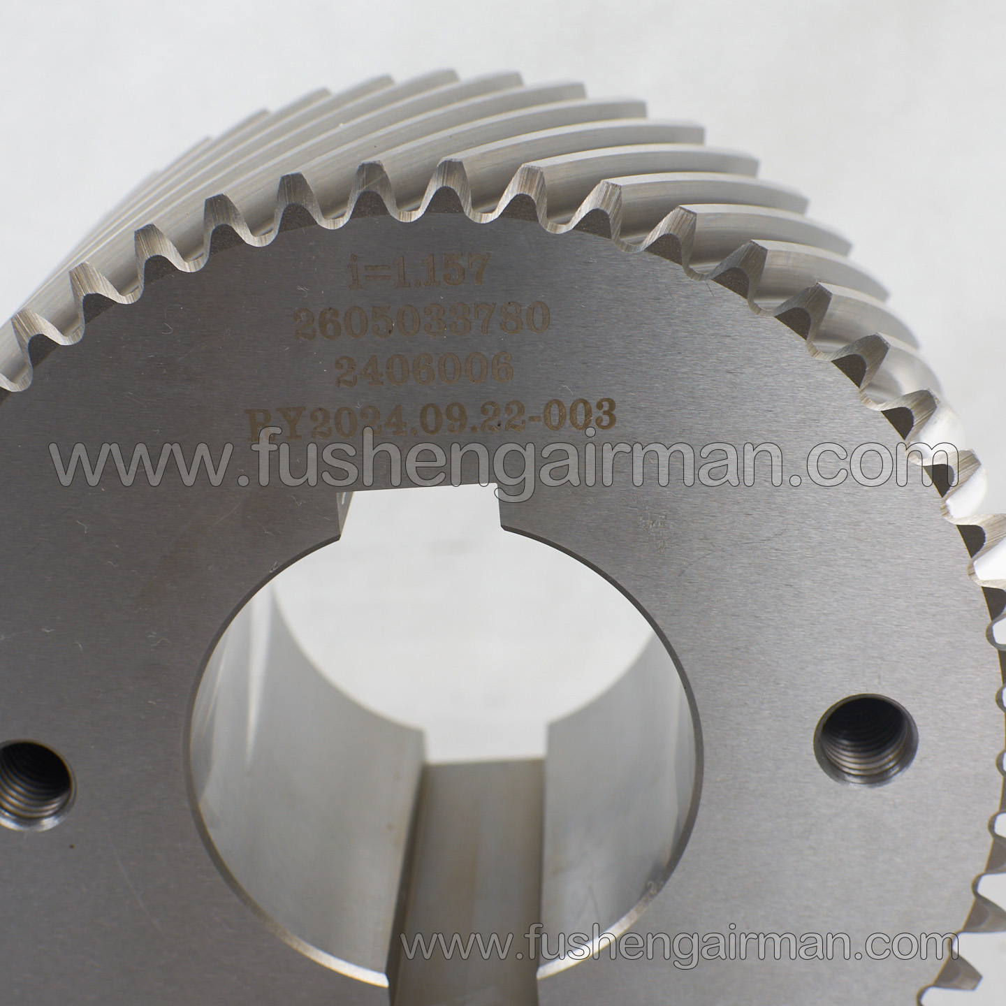 2605033780/2605033560 Fusheng Screw Compressor Head SA-5G Gear Set i=1.157