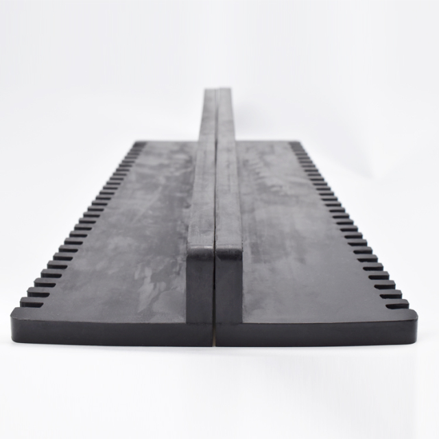 Anti-pinch Baffle Rubber Safety Guards for Platform Doors | ZYXrubber