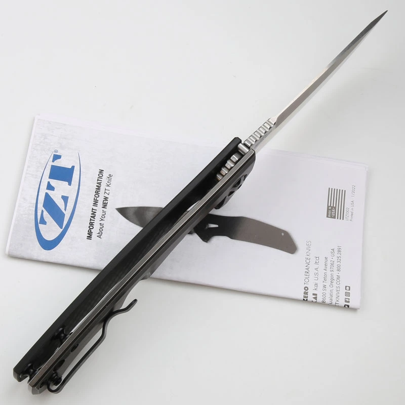 ZT 0452CF Flipper 4.13" S35VN Satin Blade, Carbon Fiber and Titanium ...